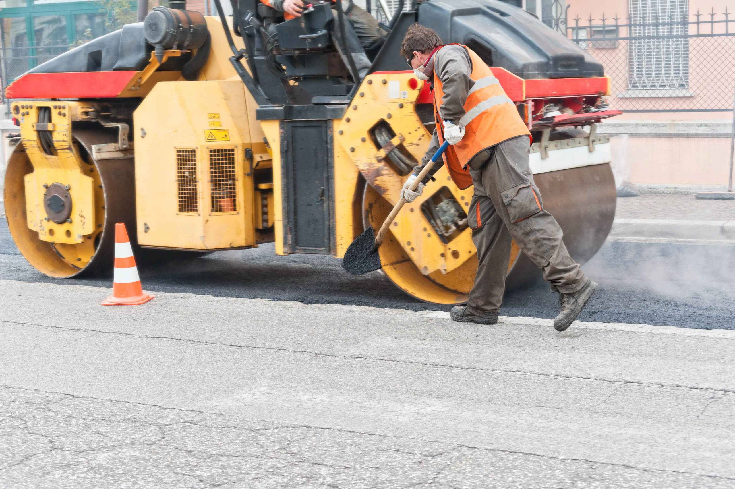 Tarmac Surfacing Guide: Choosing the Right Solution